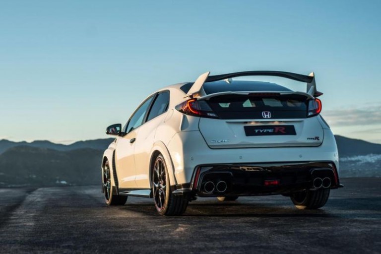 Honda Civic Type R 2015, Mobil Balap Versi Jalan Raya - Carmudi Indonesia