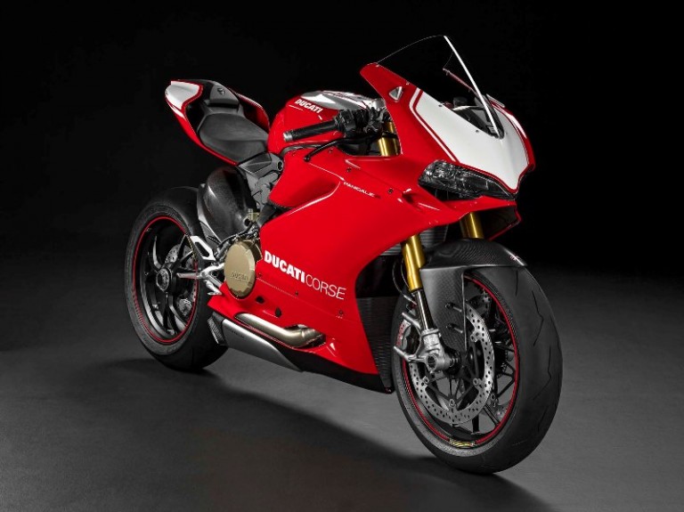 Ducati Panigale R 2015, Motor Balap Jalanan Bertenaga Buas - Carmudi ...