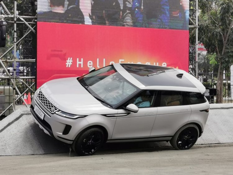 Harga Range Rover Bekas, Ada yang Rp200 Jutaan, Nih!