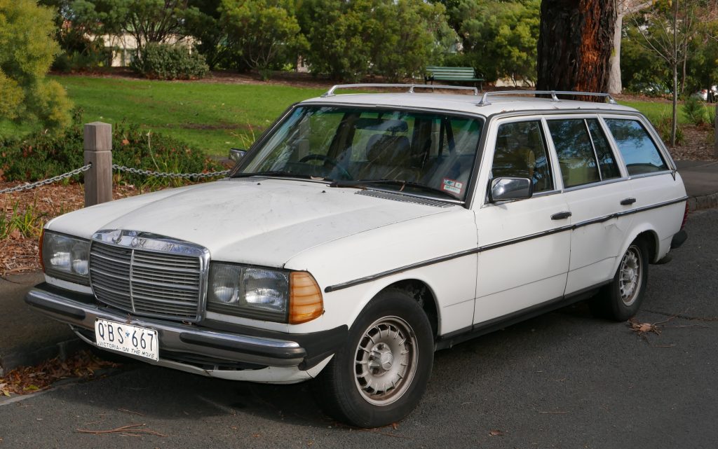 10 Mobil Tua yang Masih Jadi Buruan Penggemar