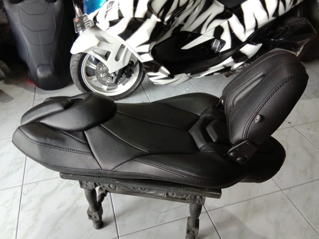 Tips Bikin Jok Motor Jadi Lebih Empuk, Lakukan Cara Ini!