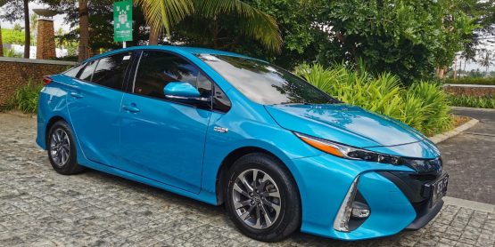 Resmi Diperkenalkan, Harga Prius PHEV di Bawah Rp1 M