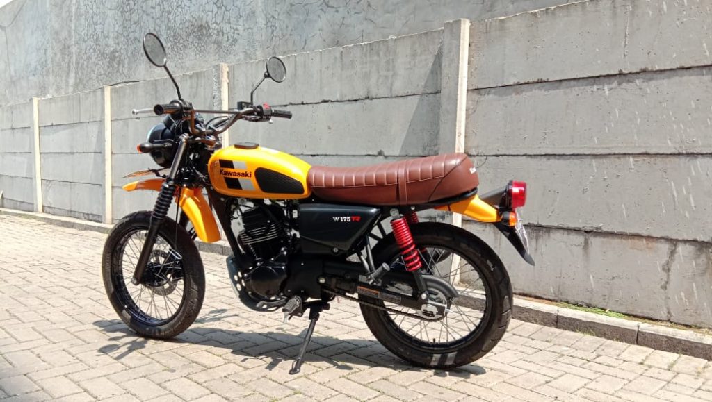 Pecinta Motor Gaya Retro Masuk! Intip Harga Kawasaki W175 Terbaru 2025