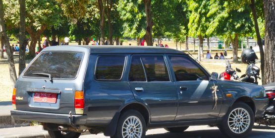 13 Mobil Bekas Seharga Rp30 Jutaan, Dapat Apa Aja?