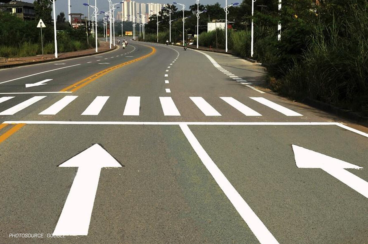 Jangan Sampai Salah, Yuk Pahami Arti Markah Jalan - Carmudi
