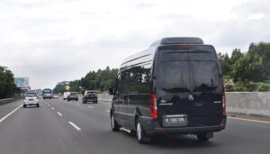 New Mercedes-Benz Sprinter 2021 Meluncur, Kini Jadi Mobil Penumpang