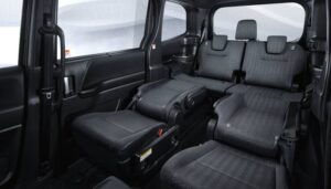 Toyota All New Voxy Resmi Meluncur, Harga Naik Rp47 Jutaan - Carmudi ...