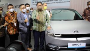 Toyota Kijang Innova BEV Mewarnai Pembukaan IIMS Hybrid 2022 - Carmudi ...