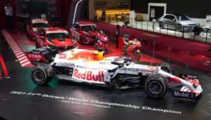 Penasaran Juga, Berapa Sih Harga Mobil F1? - Carmudi Indonesia