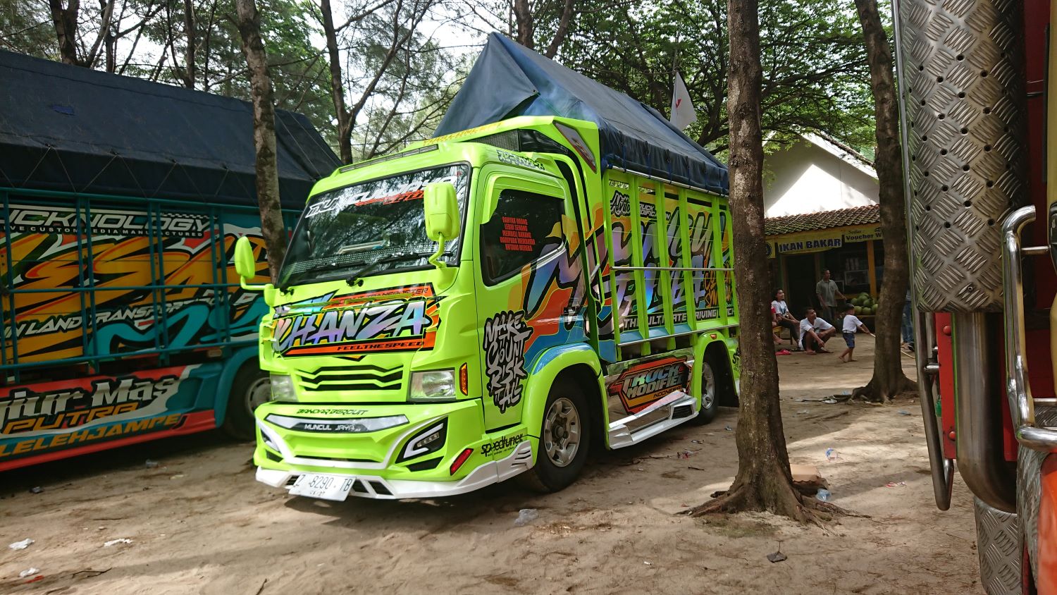 Mural Truk Fuso Canter Bikin Sopir Menang, Pemilik pun Senang - Carmudi ...