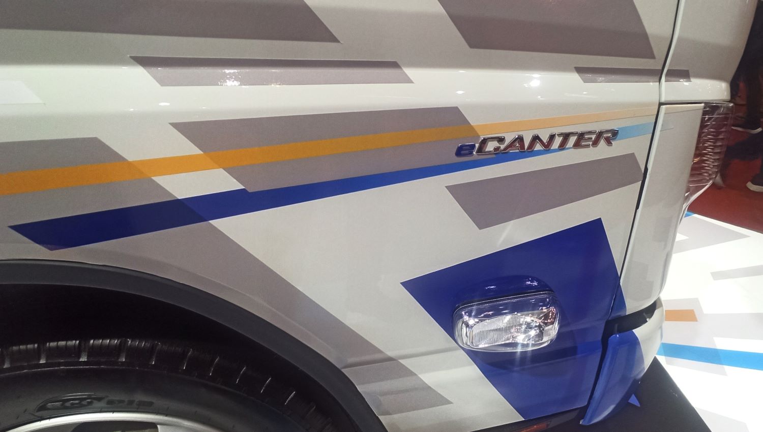 Mitsubishi Fuso eCanter Mulai Dijual di Jakarta Pertengahan Tahun Depan? - Carmudi Indonesia