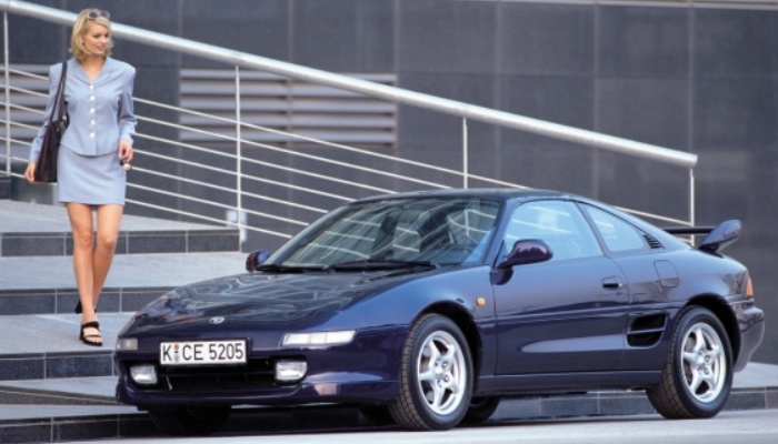 Spesifikasi dan Sejarah Toyota MR2, Mobil Sport Mungil Collector Item!