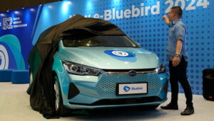 Bluebird Tambah Taksi Listrik, Kini Pakai BYD e6 Gen 2