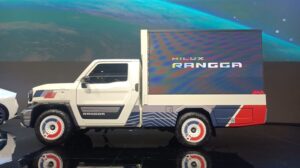 Cek Perbandingan Harga Toyota Hilux Double Cabin, Single Cabin dan ...