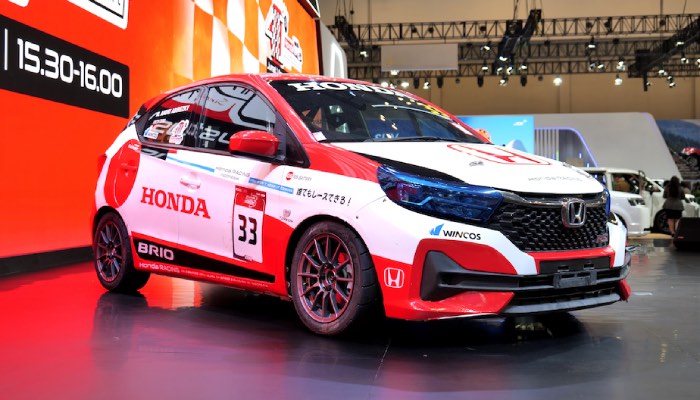 Honda Brio Ikon Mobil Balap Pemula Indonesia - Carmudi Indonesia