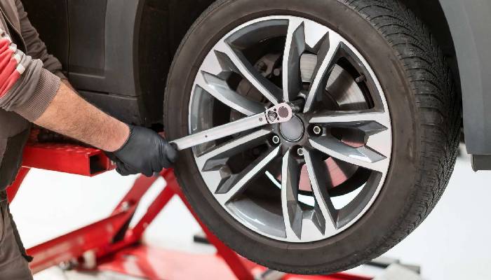 Kelihatan Sepele, Salah Torsi Bisa Bikin Mur Roda Mobil Lepas ...