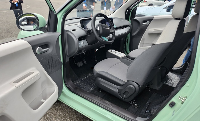 Kencan Singkat dan Ulasan Spesifikasi Lengkap Changan Lumin - Carmudi Indonesia